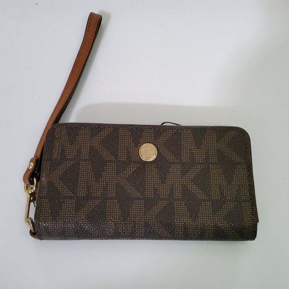 Michael Kors | Bags | Michael Kors Mk Signature Folding Snap Wallet ...